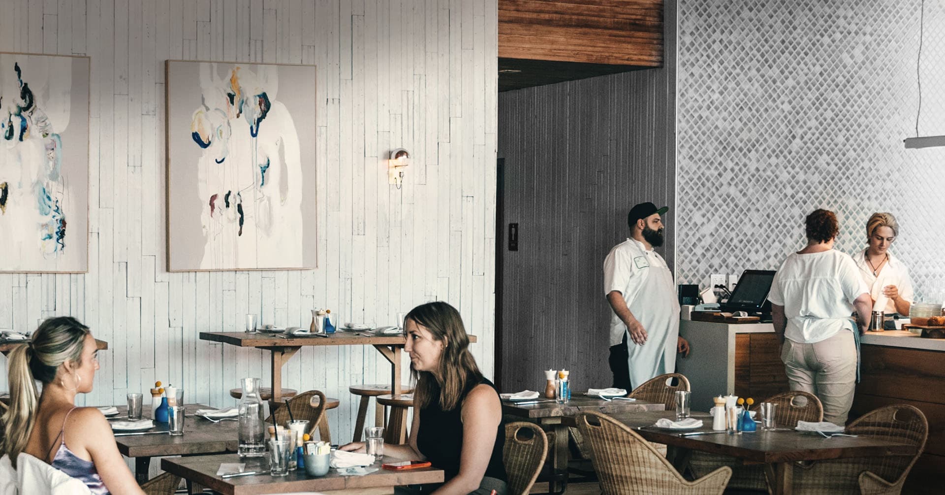 Best Restaurant Podcasts for Restaurant Owners and Operators