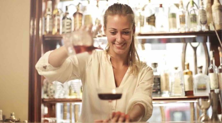 Restaurant Staff Training: How to Train Restaurant Employees