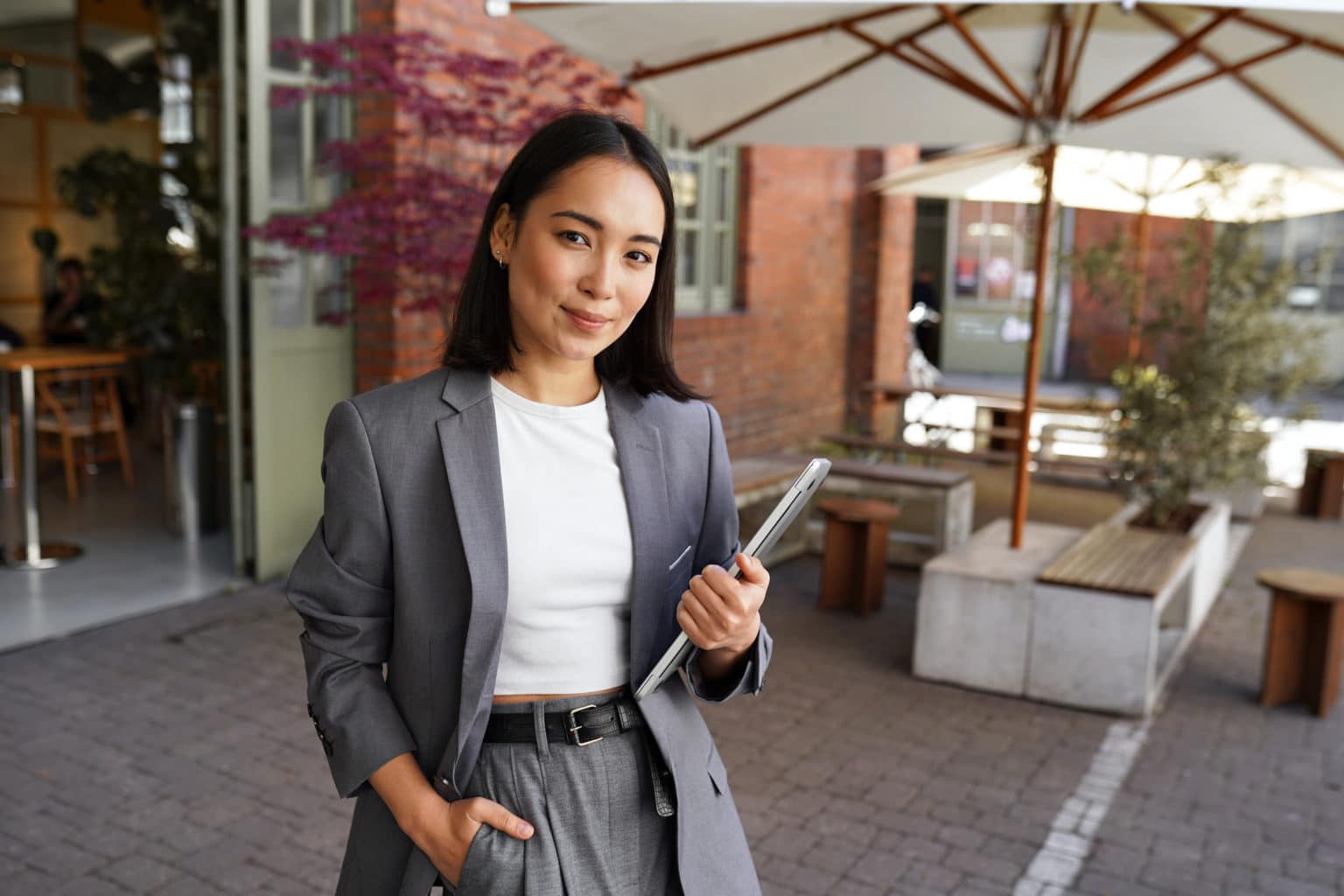 7 Steps to Effectively Manage Multiple Restaurant Locations